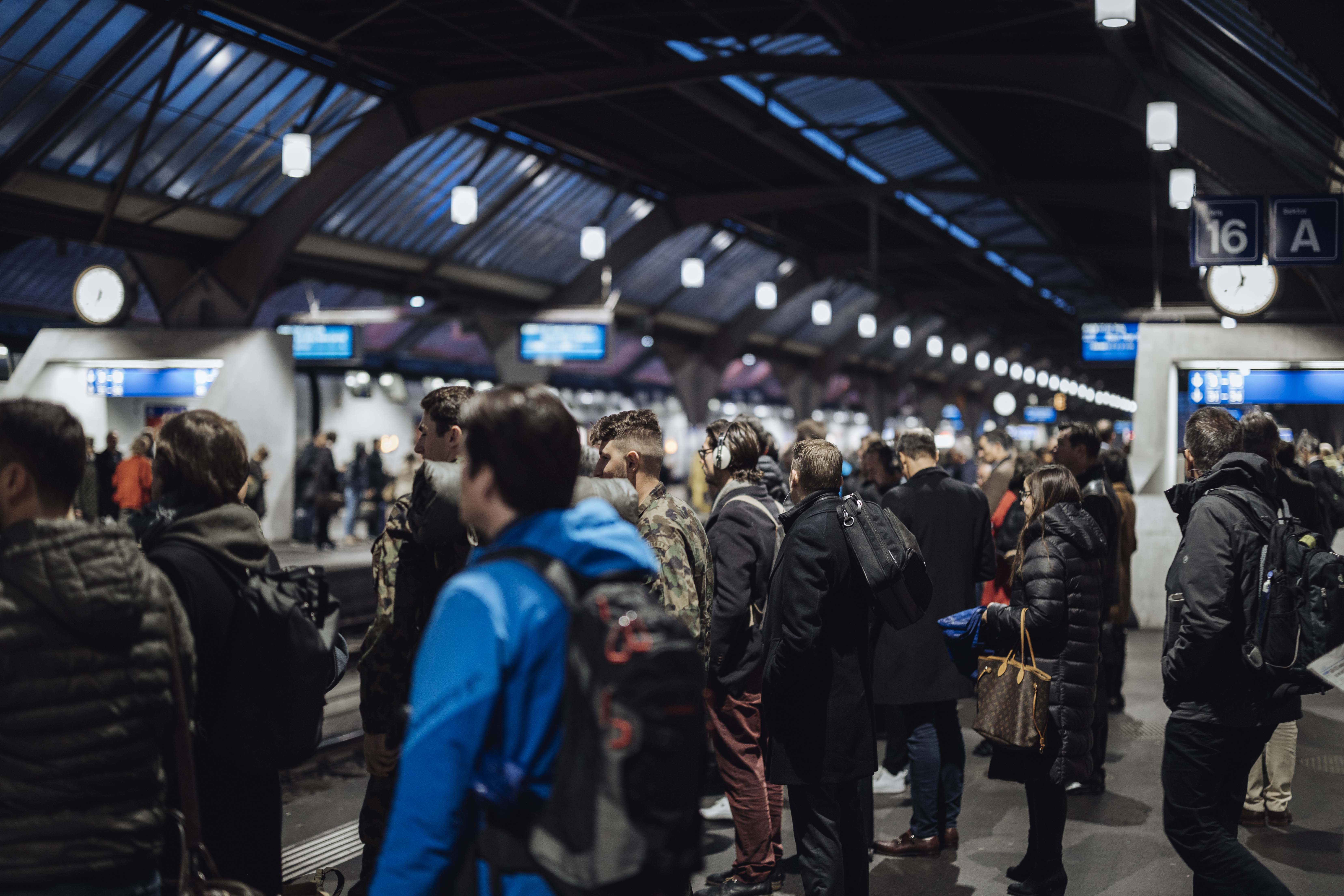 UDC Suisse - 55’000 immigrants par an – c’est insupportable pour la Suisse